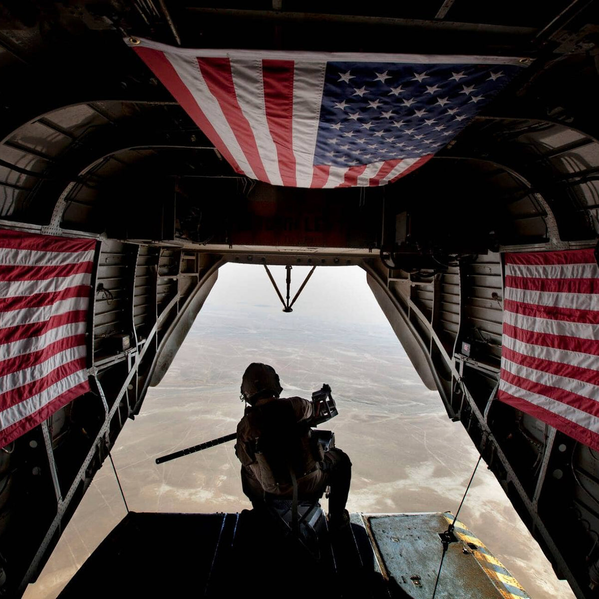 Flag Day: What is It & Why Do We Celebrate It? – USAMM