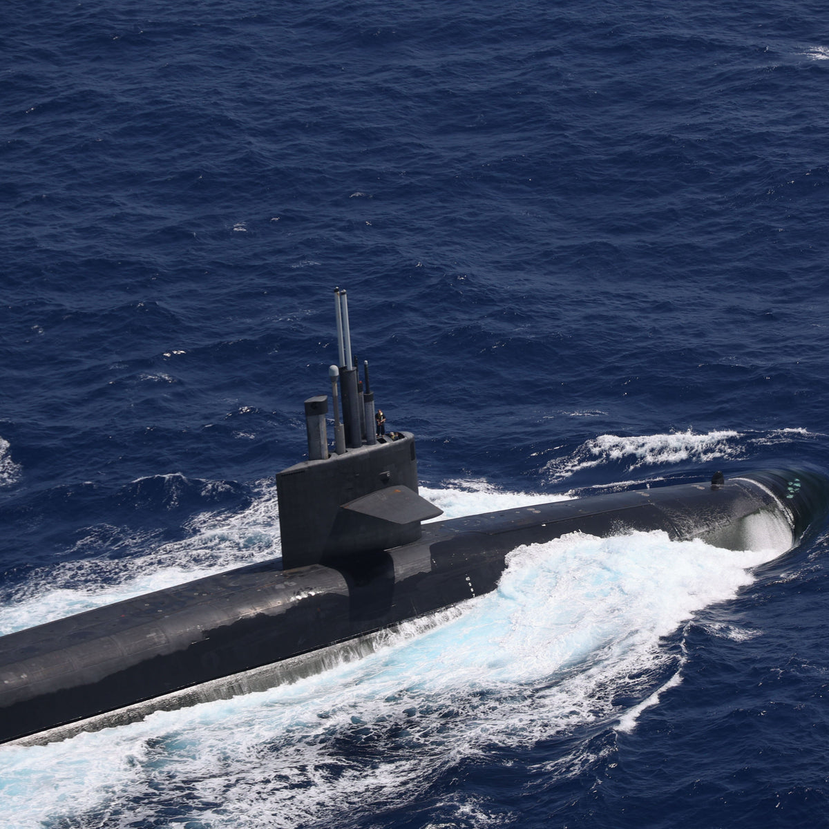 How Deep Can A Navy Submarine Actually Go? – USAMM