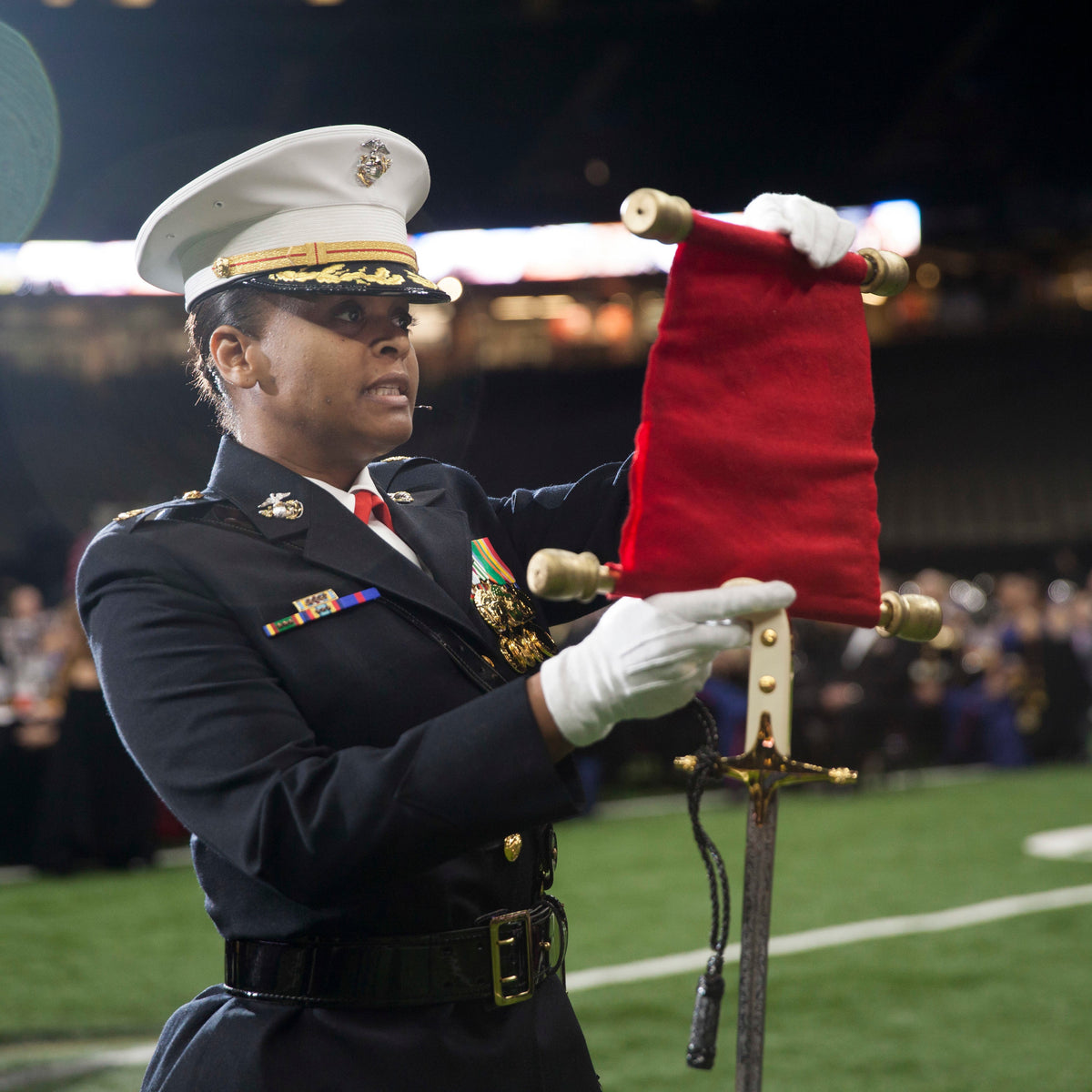 Marine Corps Ball: 10 Etiquette Do's & Don'ts – USAMM