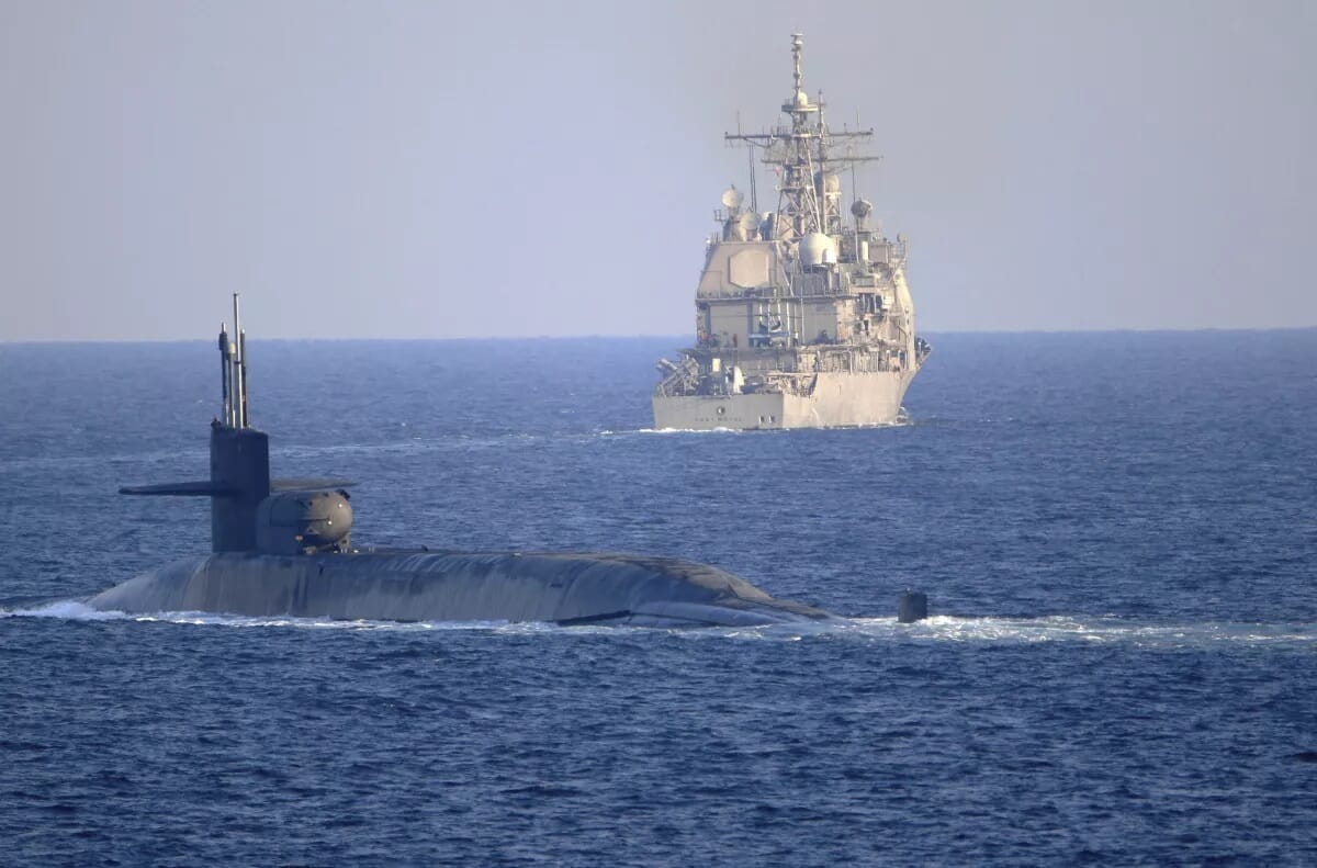 Submarine communication in the Navy – USAMM